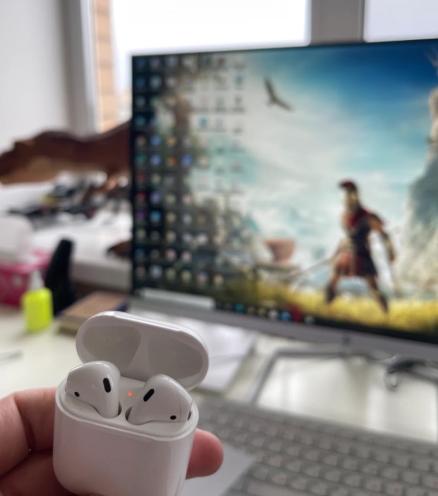 Наушники Apple Airpods MV7N2RU/A (White) в Алматы - цены, купить в ...